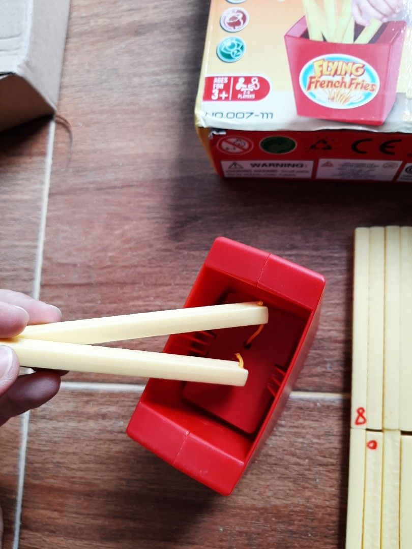 Flying french fries, Toys & Collectibles, Permainan Papan & Kartu di ...
