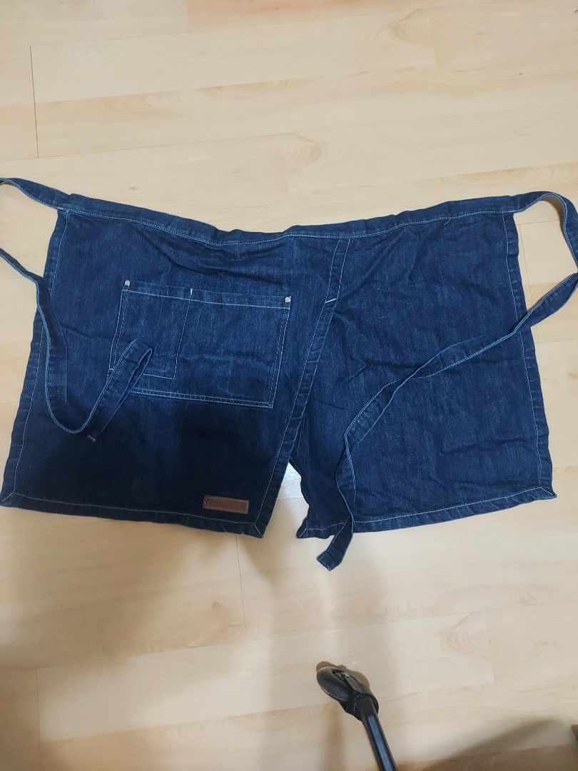 Half apron, Women's Fashion, Bottoms, Other Bottoms on Carousell