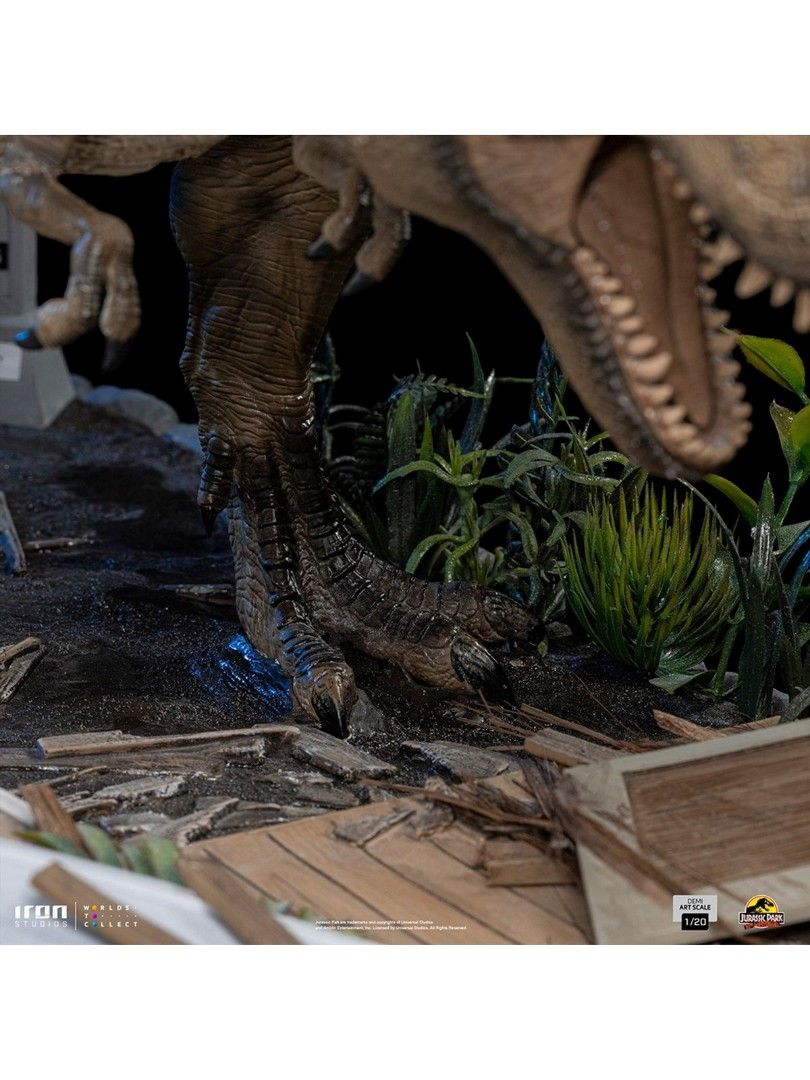 Iron Studio T-Rex Attacks Donald Gennaro - Jurassic Park - Demi Scale 1 ...