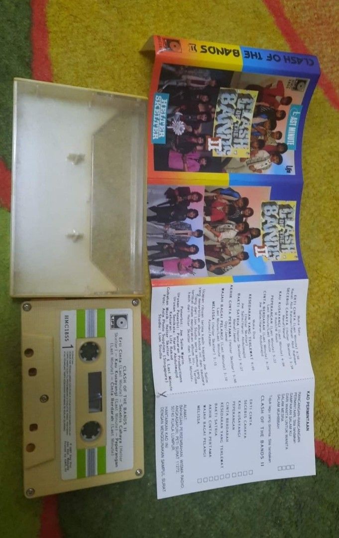 KASET CLASH OF THE BANDS I & II COMBO, Hobbies & Toys, Music & Media, CDs & DVDs on Carousell