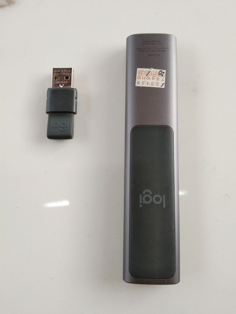 Logi Spotlight presentation Remote, Elektronik, Bagian Komputer ...