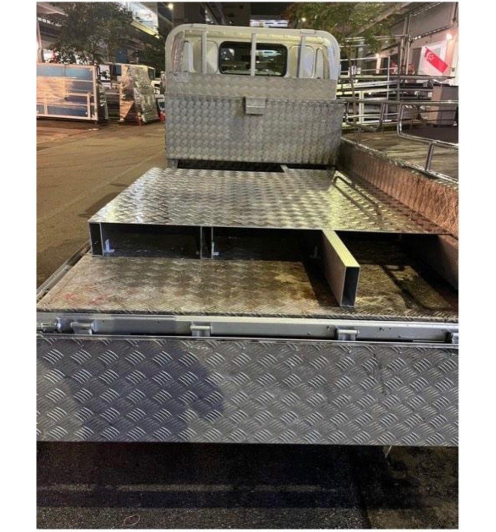 Lorry / Van Wooden / Aluminium Checker Plate Decking Compartment ...