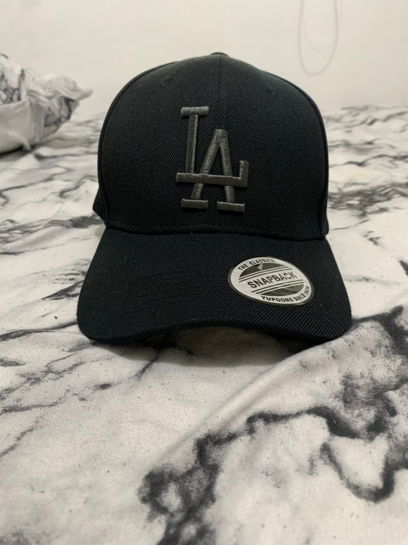 Los angeles cap on Carousell