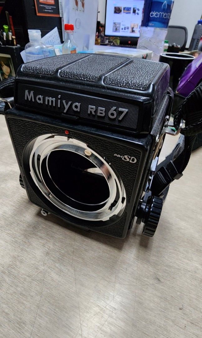Mamiya rb67 pro sd, Photography, Cameras on Carousell