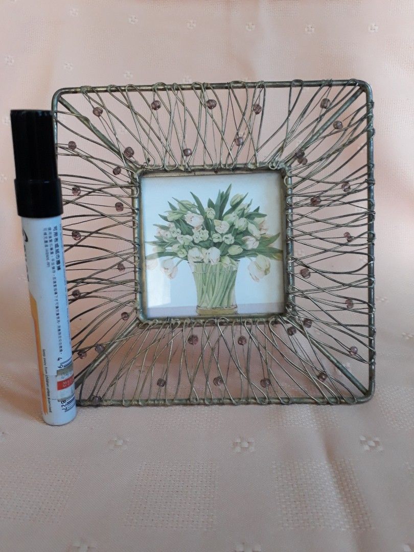 Metal Photo Frame with Wire and Bead Design, Furniture & Home Living ...