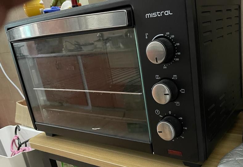Mistral oven with convection function, TV & Home Appliances, Kitchen ...