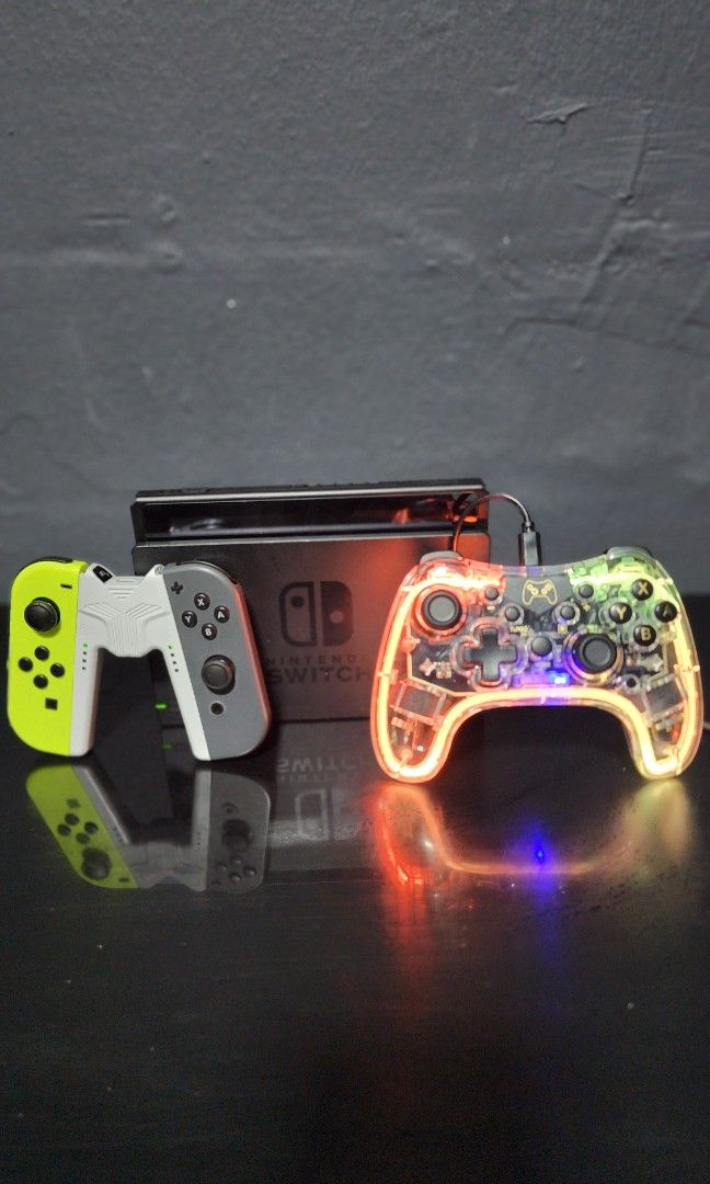 Modded Nintendo Switch with free pro controllers, Video Gaming, Video ...