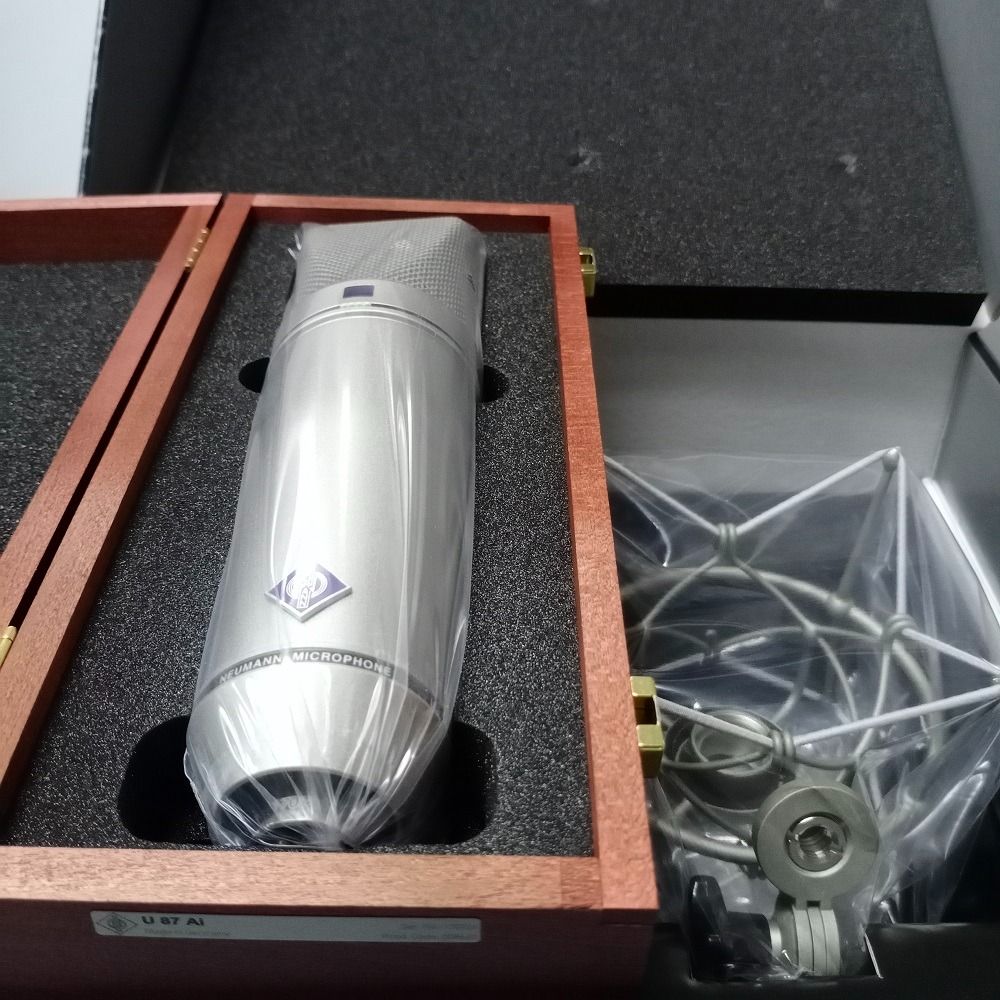 Neumann U87Ai Studio Set - Large Diaphragm Multi-Patterned Condenser ...
