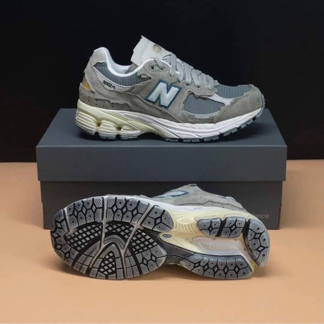 New Balance 2002R, Men's Fashion, Footwear, Sneakers on Carousell