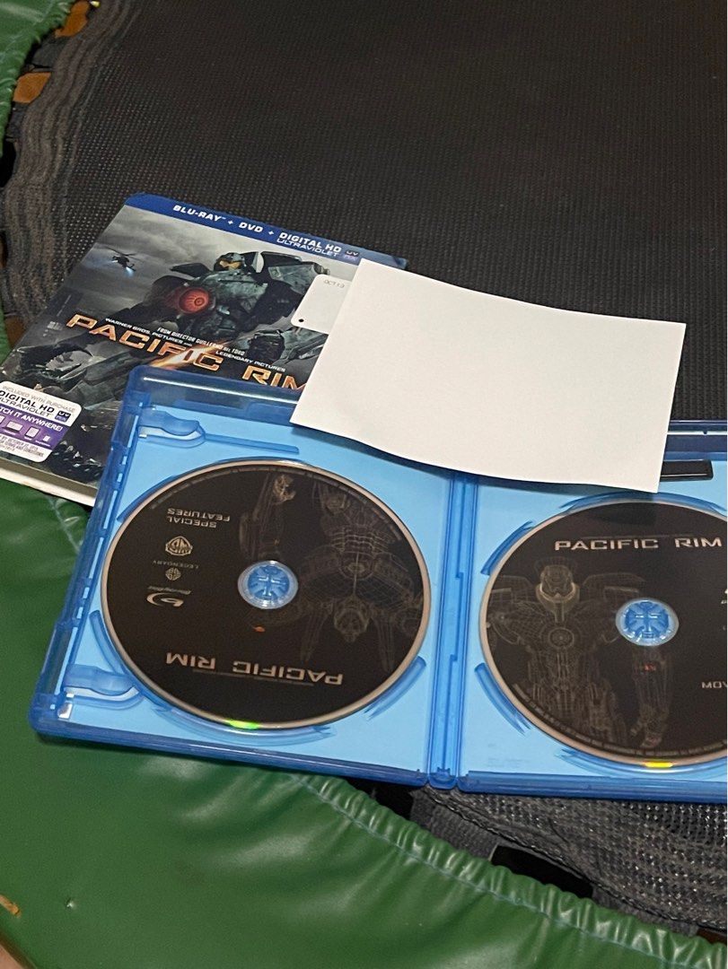 Pacific rim blue Ray DVD, Hobbies & Toys, Music & Media, CDs & DVDs on ...