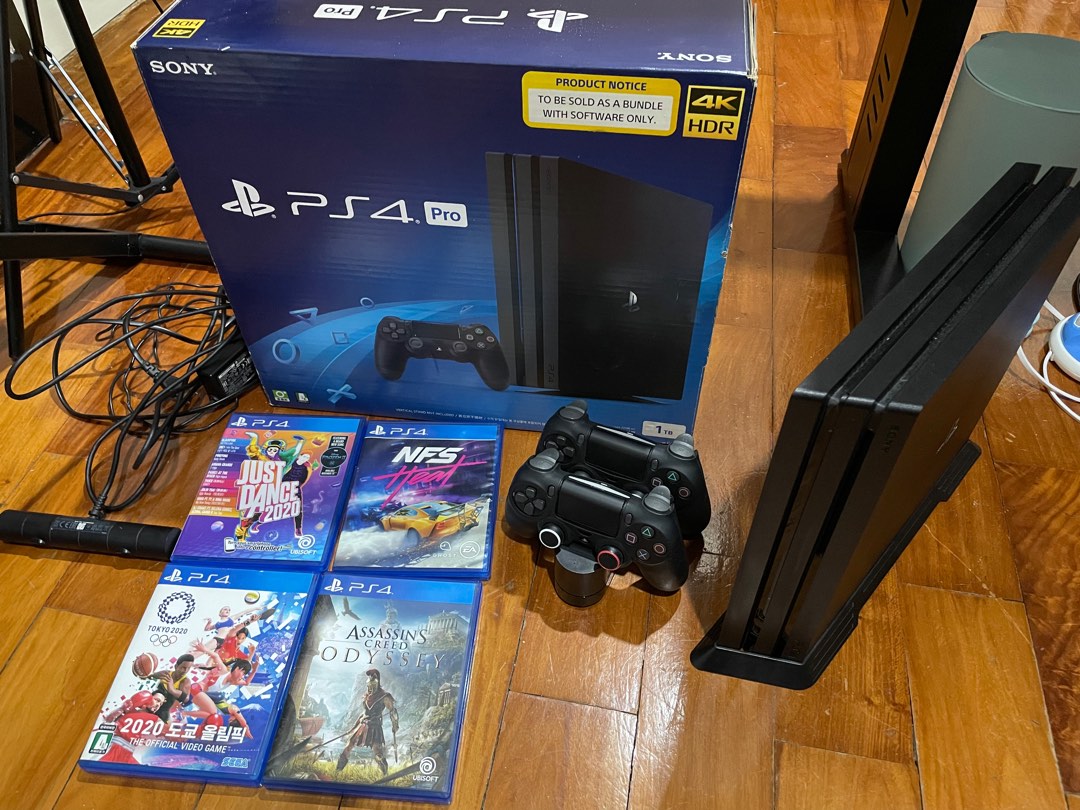 Ps 4 pro, Video Gaming, Video Game Consoles, PlayStation on Carousell