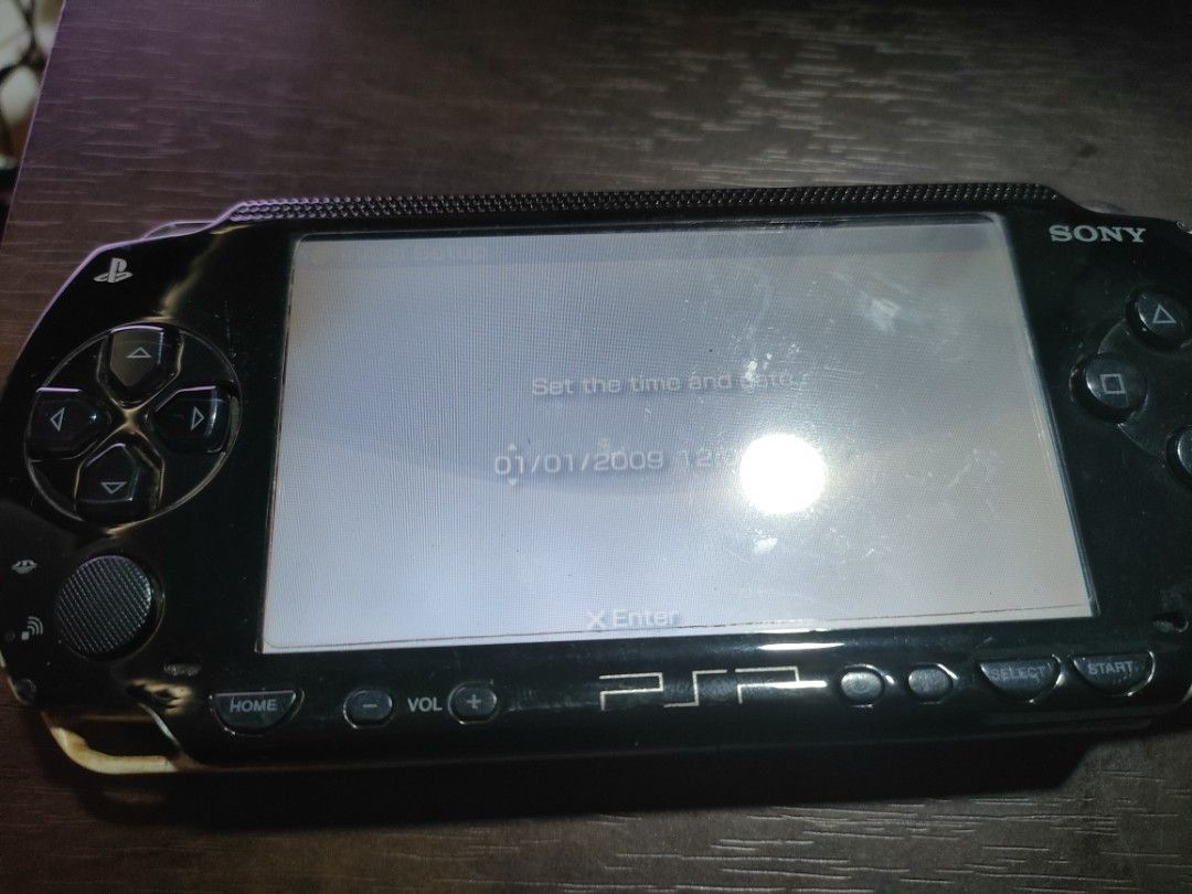 PSP / PSP-1001, Mobile Phones & Gadgets, Other Gadgets on Carousell