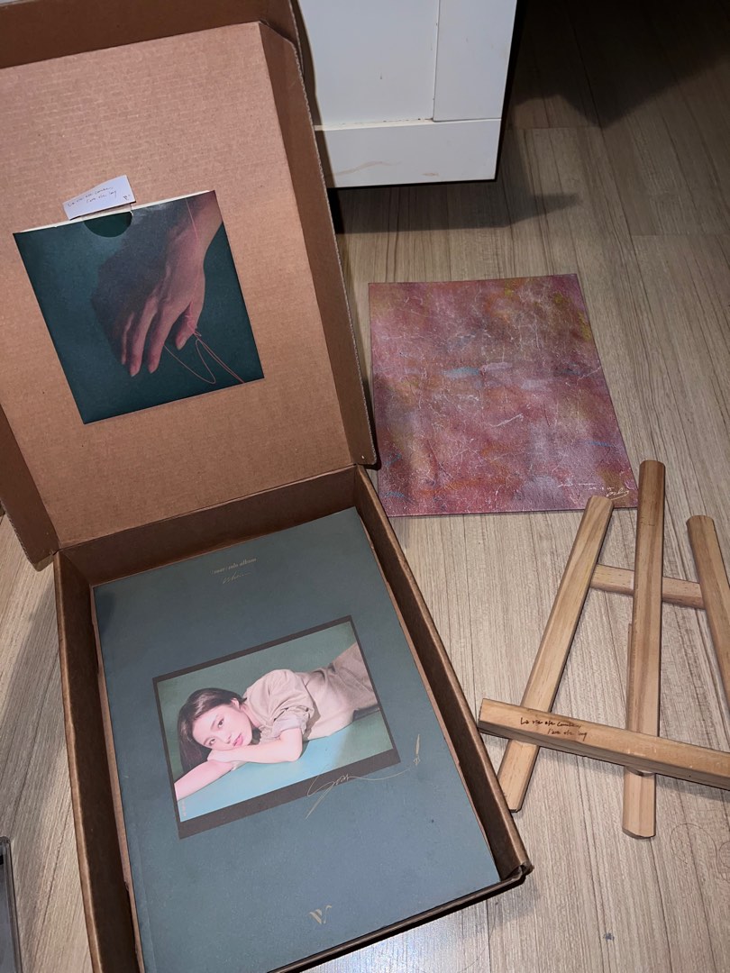 (RARE) Wheein - Soar Album, Hobbies & Toys, Music & Media, CDs & DVDs ...