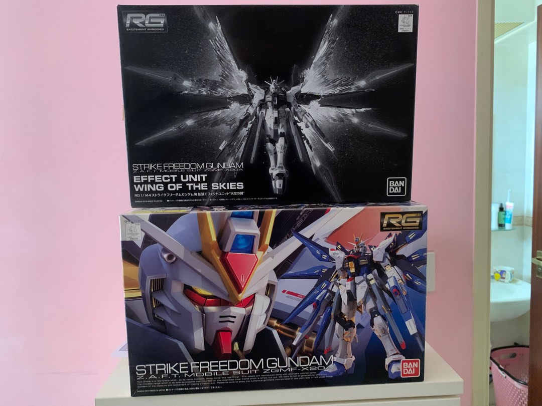 RG Strike Freedom with effect unit wing of the skies, Hobbies & Toys ...