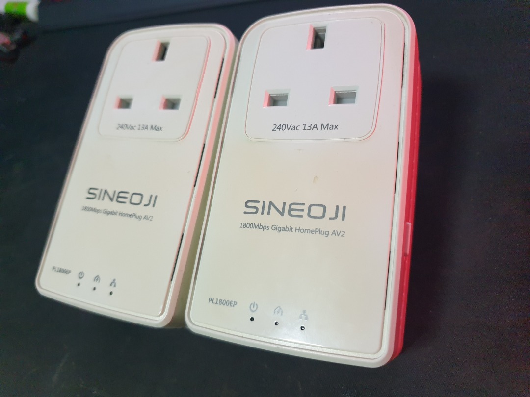 Sineoji PL1800EP 1800Mbps Gigabit HomePlug AV2 MIMO w/AC Pass Through ...