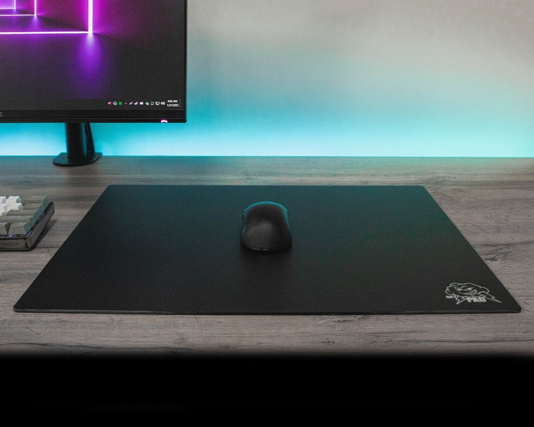 SkyPAD Mousepad 3.0 XL - Black Cloud, Computers & Tech, Parts ...