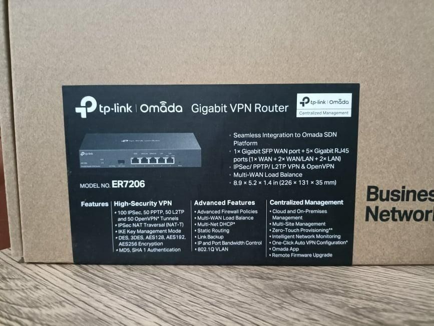 TP-LINK ER7206 Omada Gigabit VPN Router, Computers & Tech, Office ...