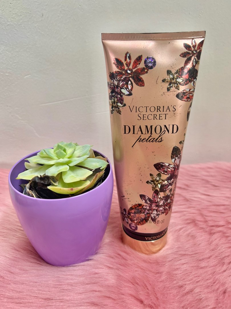 Victorias Secret 235 ml lotion, Beauty & Personal Care, Bath & Body ...