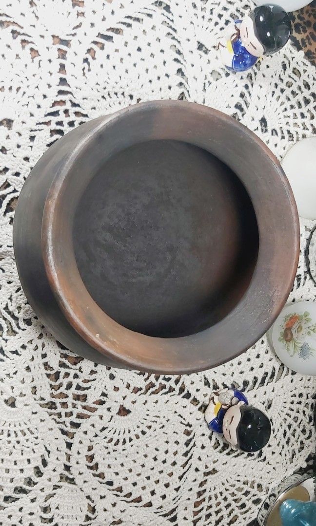 Vigan Burnay(Clay Pot) with cover Large Size, Furniture & Home Living ...