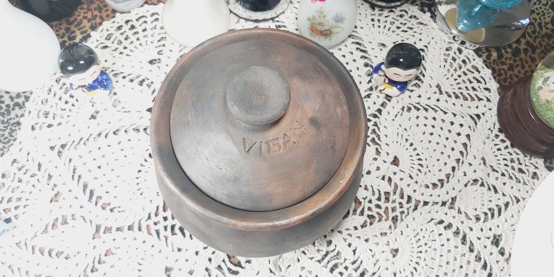 Vigan Burnay(Clay Pot) with cover Large Size, Furniture & Home Living ...