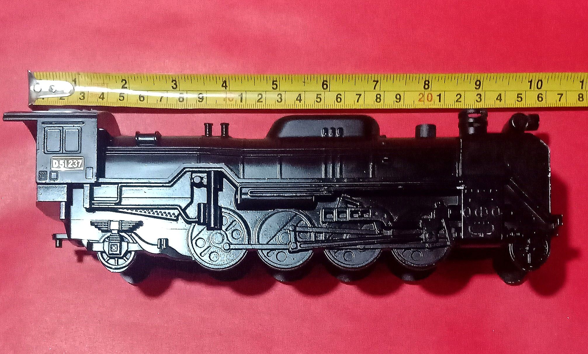 Metal train vintage Japan table lighter collection, Hobbies & Toys ...