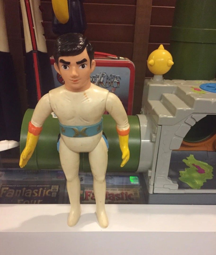 Vintage sofubi gecko man figure on Carousell