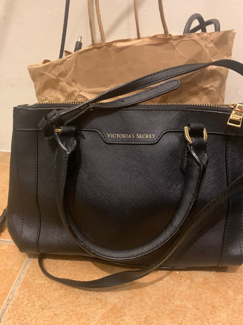 Vs bag on Carousell