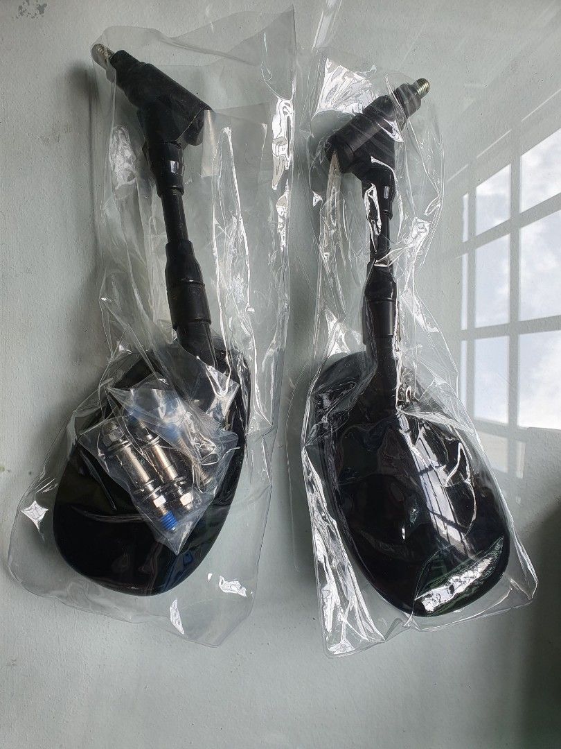 Yamaha XSR 900 OEM Mirrors, Motorcycles, Motorcycle Accessories on ...