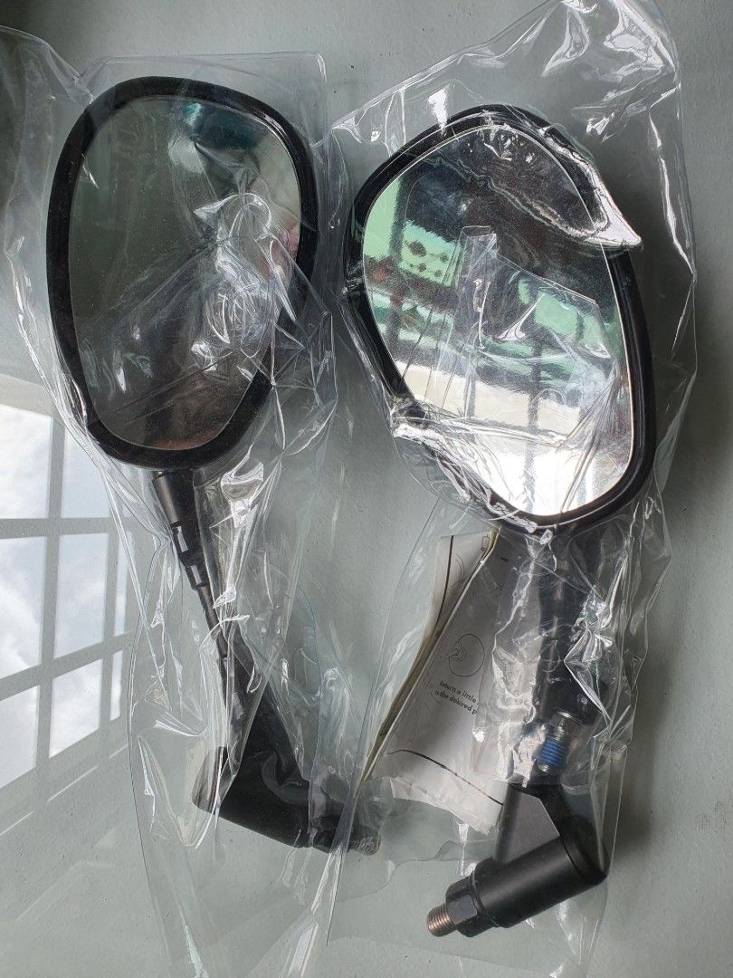 Yamaha XSR 900 OEM Mirrors, Motorcycles, Motorcycle Accessories on ...
