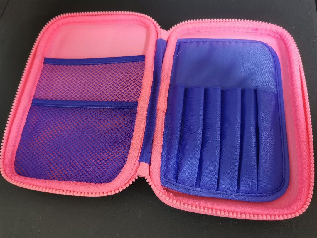 100% New Smiggle Pencil Case, Hobbies & Toys, Stationery & Craft ...