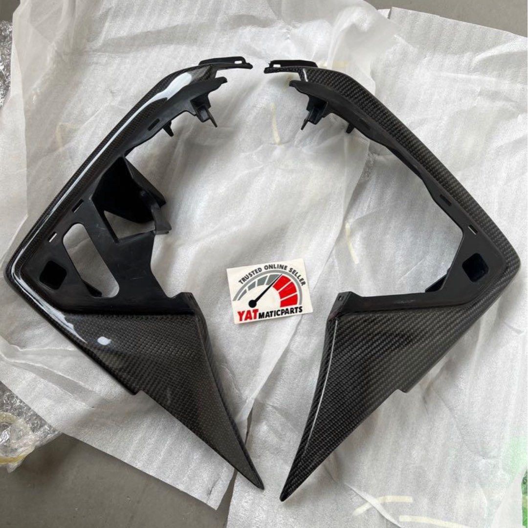 Aerox v1 front side panel ori Carbon Kevlar, Motorcycles, Motorcycle ...