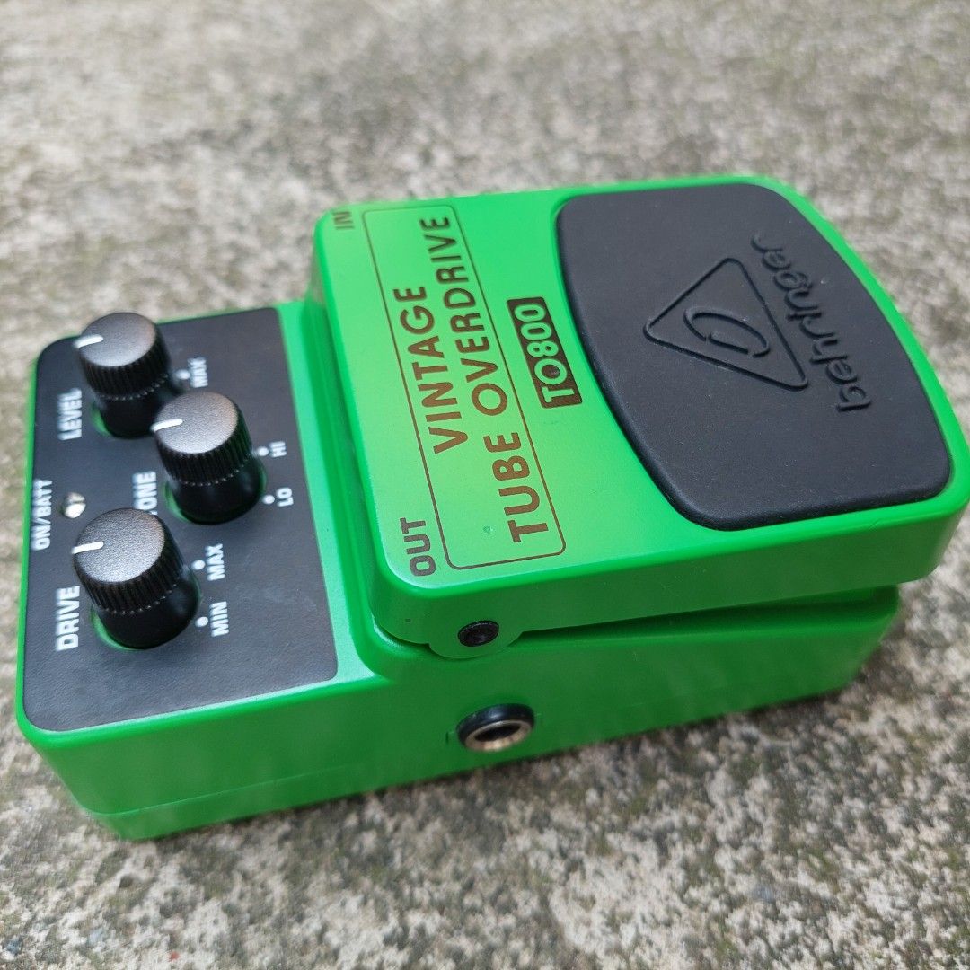 Behringer Vintage Tube Overdrive TO800, Hobbies & Toys, Music & Media ...