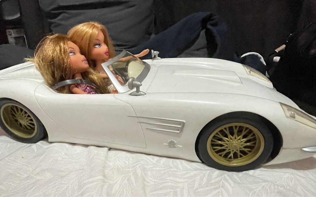 Bratz car, Hobbies & Toys, Toys & Games on Carousell
