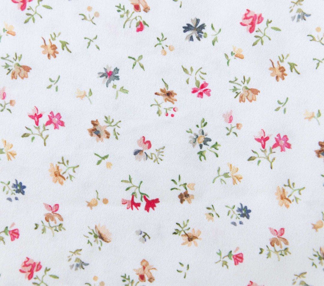 Doen Elle top in cottage breeze floral (S), Women's Fashion, Tops, Blouses on Carousell