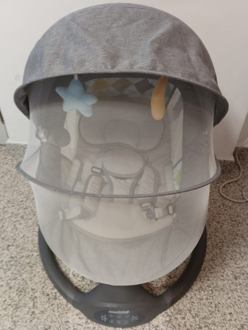 Electronic baby rocker, Babies & Kids, Baby Nursery & Kids Furniture ...