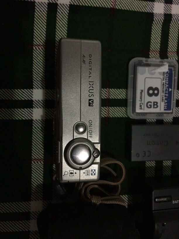 FOR SALE!!! CANON DIGITAL IXUS V2 on Carousell