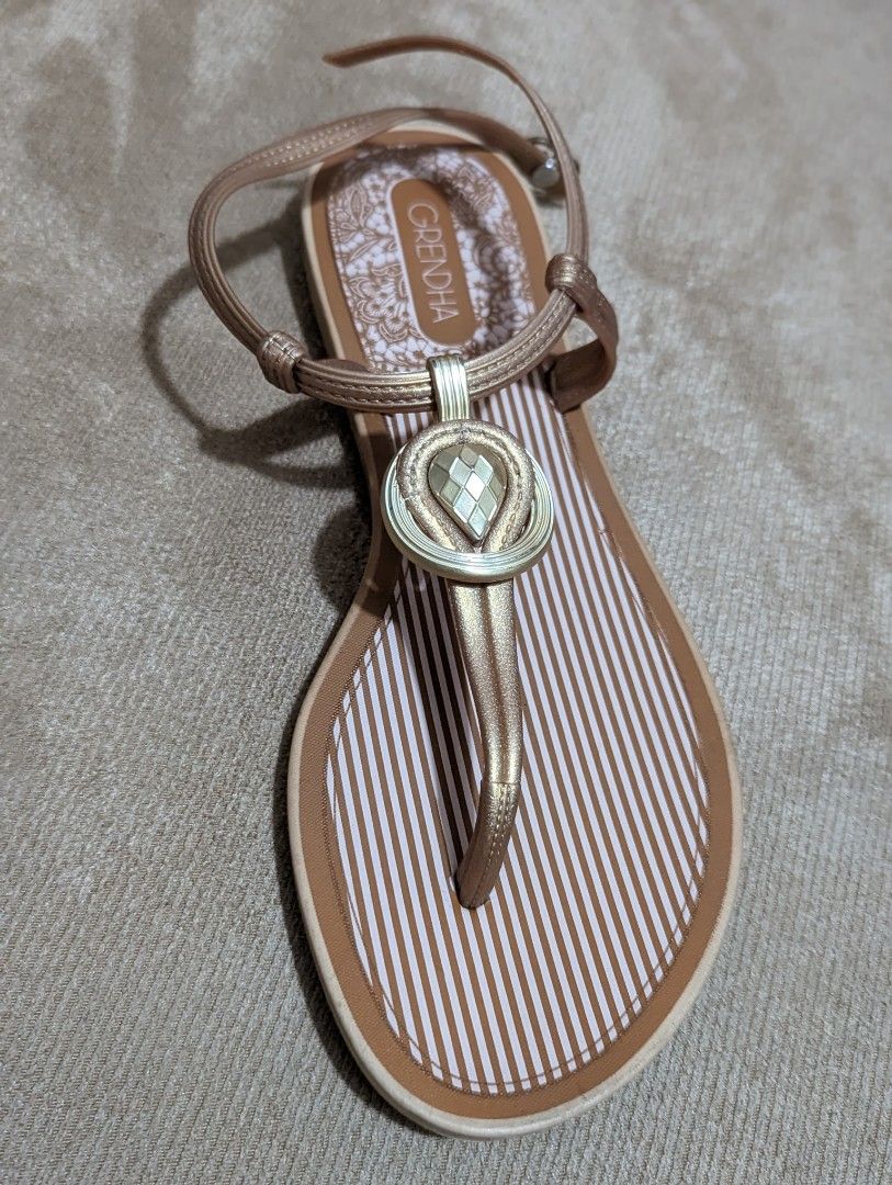 Grendha Acai Sunset Thong Rubber Slippers in Beige, Women's Fashion ...