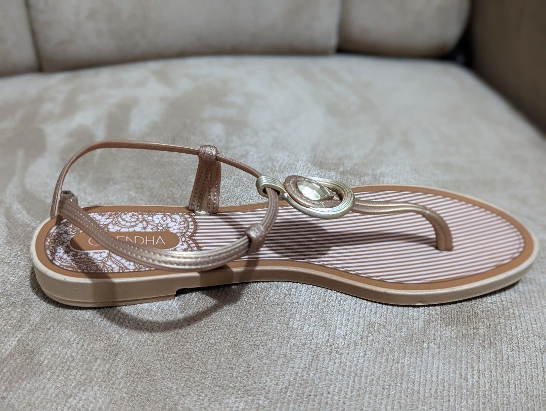 Grendha Acai Sunset Thong Rubber Slippers in Beige, Women's Fashion ...