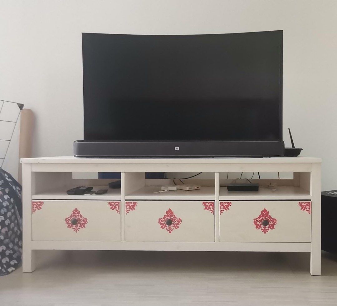IKEA HEMNES TV BENCH, Furniture & Home Living, Furniture, TV Consoles ...