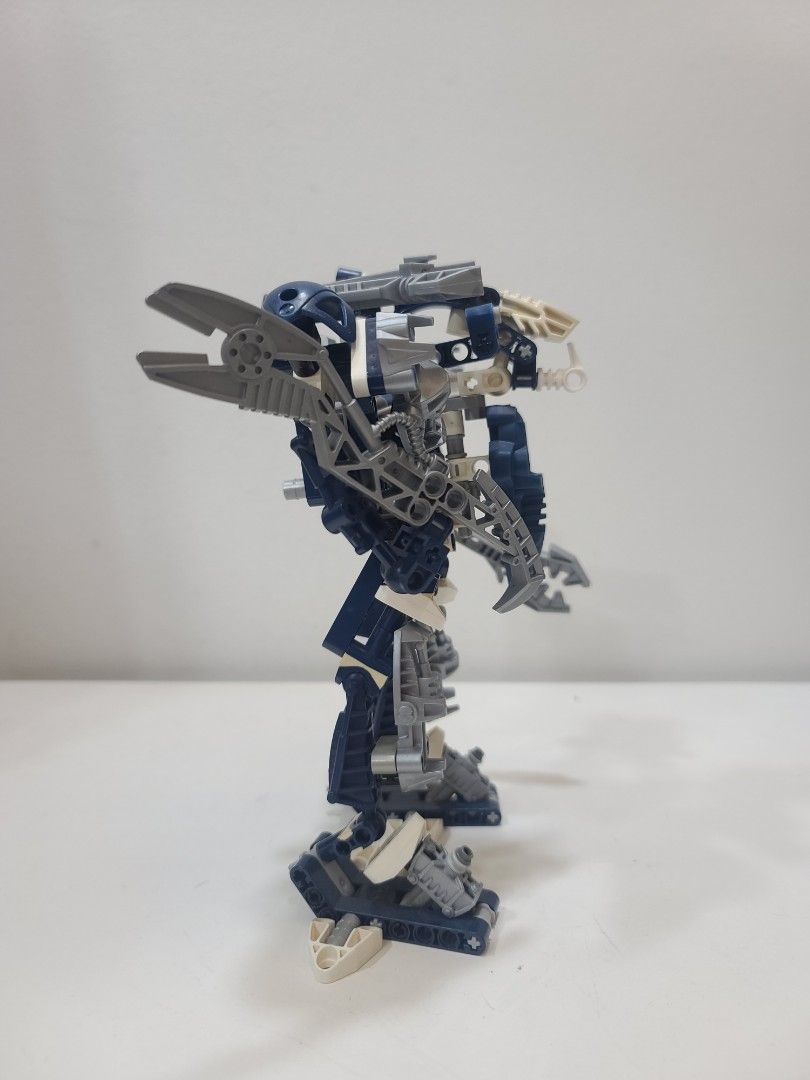 LEGO BIONICLE: Krekka (8623) Year 2004, Hobbies & Toys, Toys & Games on ...