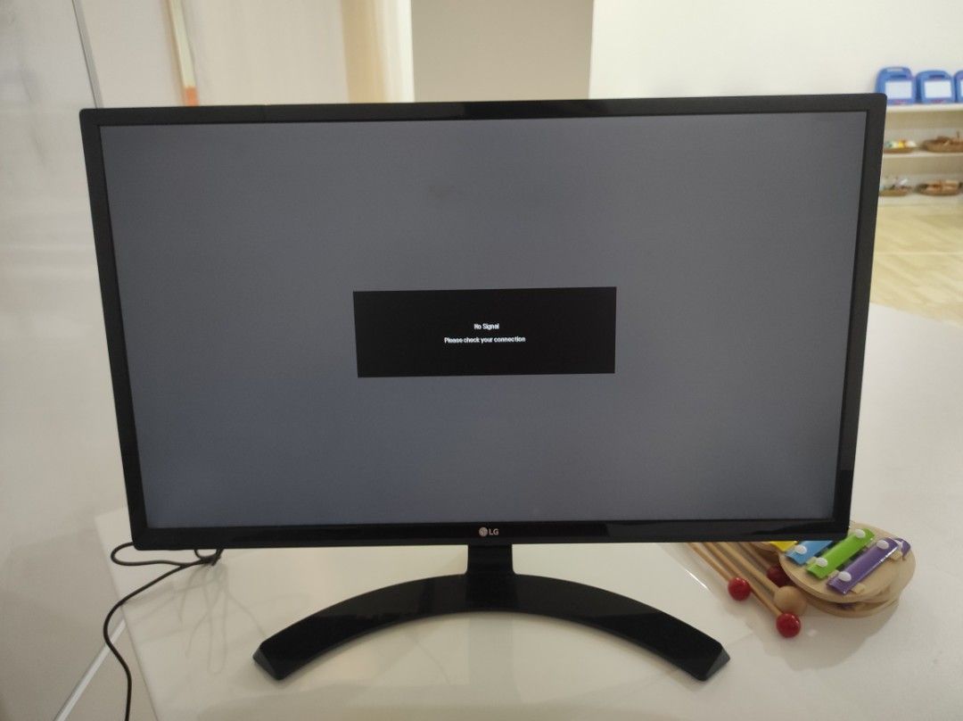 LG Monitor 24 inches, Computers & Tech, Desktops on Carousell