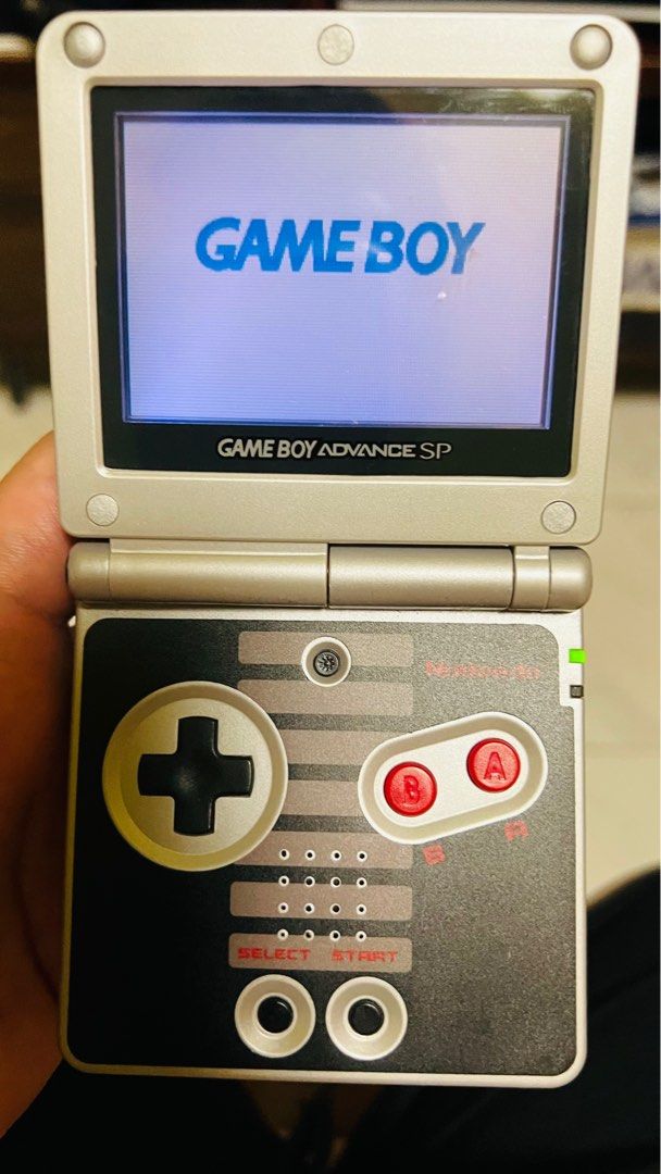 Limited edition gameboy advance sp NES edition, Hobbies & Toys, Toys ...