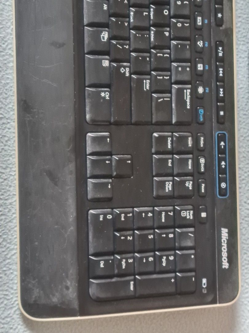 Microsoft wireless keyboard and mouse 3000, Computers & Tech, Parts ...