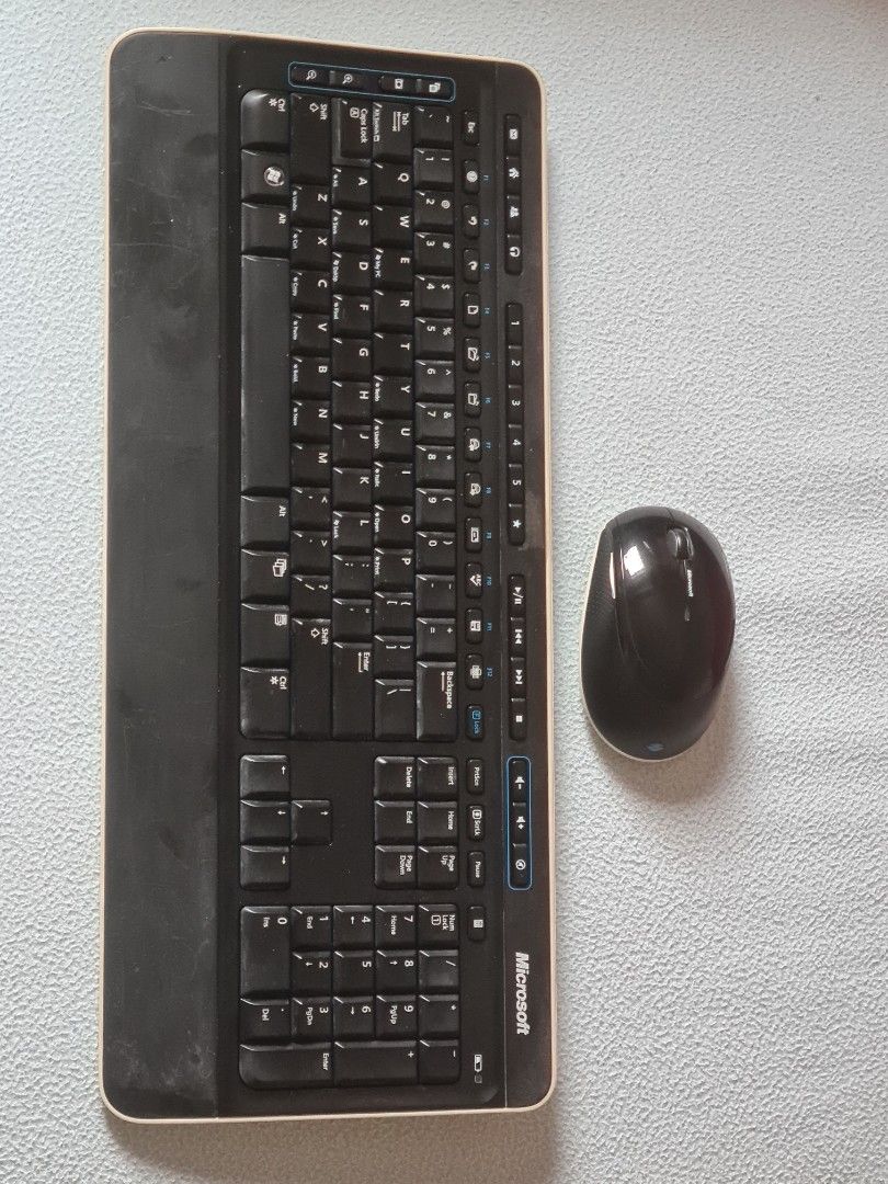 Microsoft wireless keyboard and mouse 3000, Computers & Tech, Parts ...