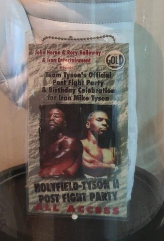 Mike Tyson WBC Title Belt + Fight Poster + All access VVIP pass ...
