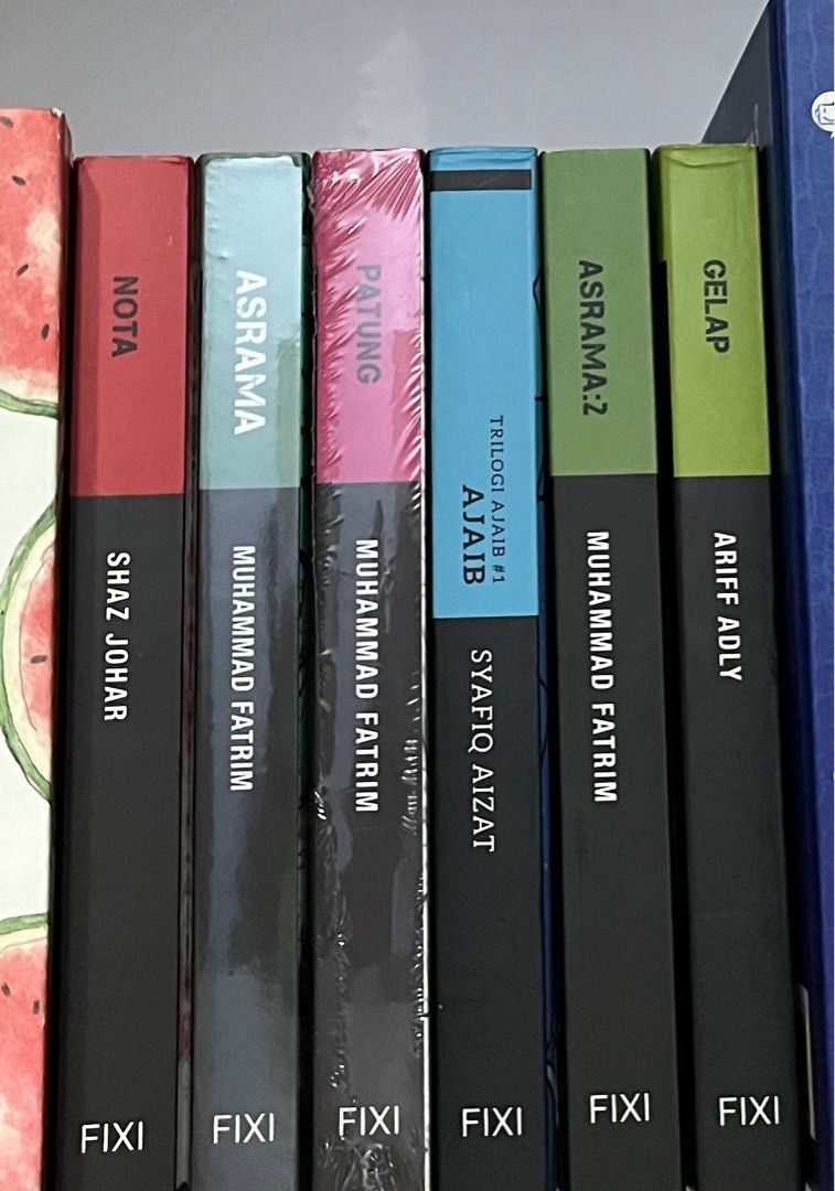 NOVEL FIXI (NOTA, PATUNG, AJAIB, GELAP), Hobbies & Toys, Books ...