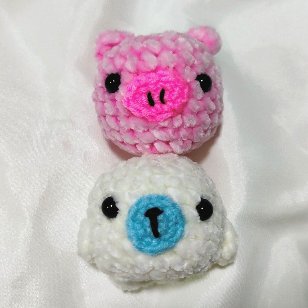 Pig crochet keychain, Hobbies & Toys, Stationery & Craft, Handmade ...