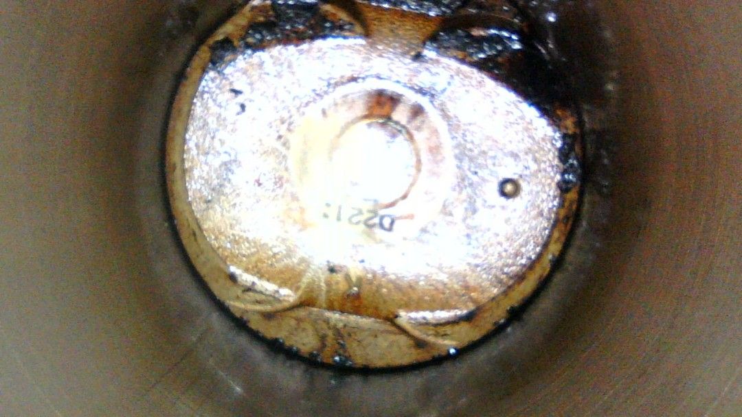 Piston & Compression Chamber Cleaning Service, Car Accessories, Car ...