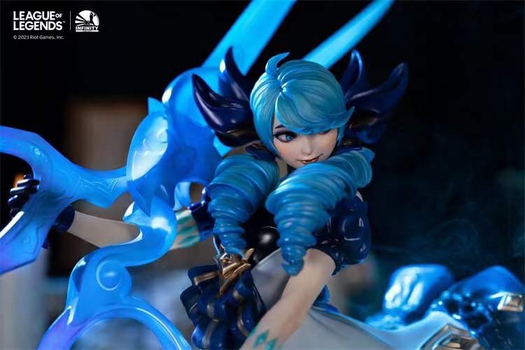 [PO] League Of Legends|Gwen , Hobbies & Toys, Toys & Games on Carousell