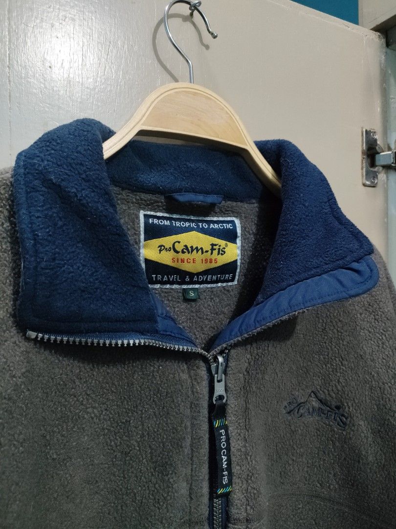 Pro CAM-FIS JACKET on Carousell